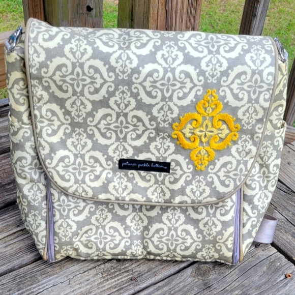 Petunia Pickle Bottom | Bags | Petunia Pickle Bottoms Diaper Bag | Poshmark